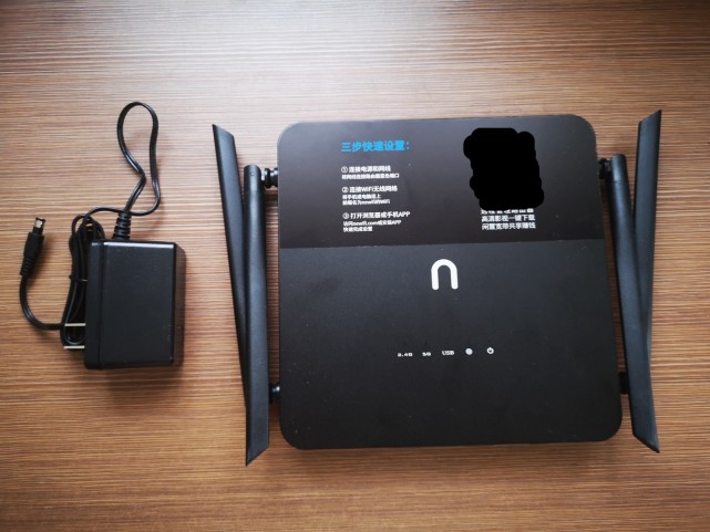 联想新路由3 newifi 3简评，100块的简易矿渣究竟值不值得买？_腾讯新闻