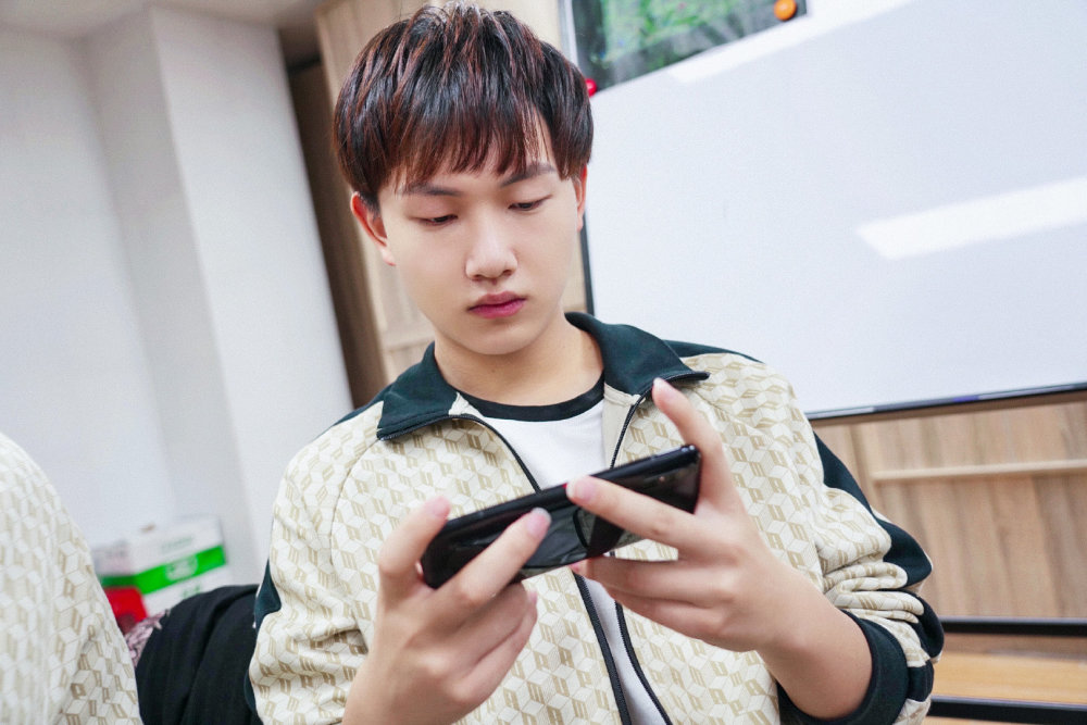 fly高清帅照-千图网