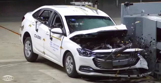 不吹不黑：中汽研C-NCAP和中保研C-IASI谁更靠谱？_腾讯新闻