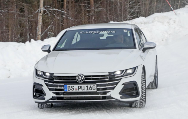 大众Arteon R谍照曝光 搭载3.0升VR6涡轮增压发动机_腾讯新闻