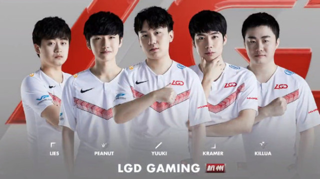 estar豪取四连胜！LGD中单Yuuki表现不佳：惨遭质疑_腾讯新闻