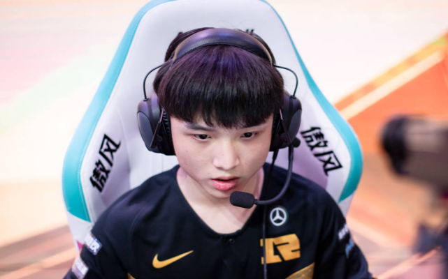 为夏季赛冲刺？XLB韩服十连胜 RNG中野同时进入前五_腾讯新闻