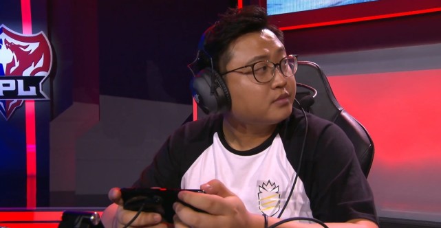 KPL：BA居居断开连接，BA大魔王光速陨落，队员将何去何从_腾讯新闻