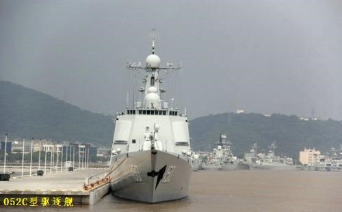 从052C型到052D型：舰载武器系统定型，为055型万吨大驱奠定基础_腾讯新闻