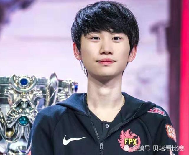 FPX输得不冤？解说娃娃：V5硬实力强于FPX！Doinb打得很好了_腾讯新闻