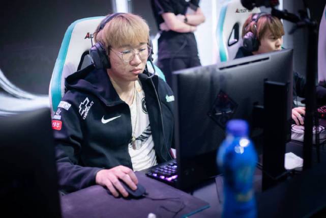 IG也将大调整？Joker透露：WSC不满队员表现，可能会开除Ning_腾讯新闻