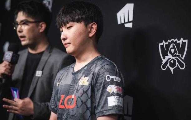 LGD出局瞬间：小花生苦笑，kramer表情凝固，兮夜的神态令人揪心_腾讯新闻