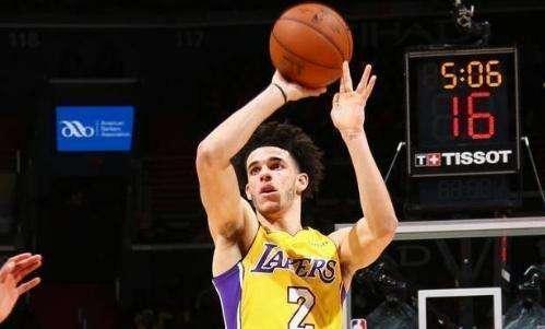 NBA5大打铁事迹：科比一场30铁，庄神单场罚丢23球创纪录_腾讯新闻