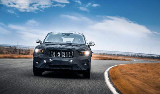 或定位家族旗舰级SUV，吉利KX11路试谍照曝光，竞争RAV4_腾讯新闻