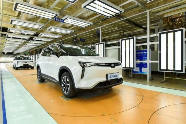 威马第三款智能纯电SUV W6正式量产，L4级自动驾驶来了？_腾讯新闻