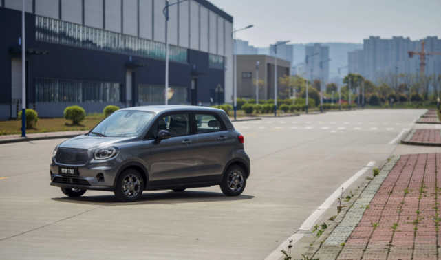 续航400km，售价5.9万，零跑T03同级中无敌了？_腾讯新闻