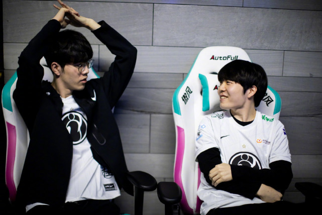 TheShy三天爆肝36把大乱斗！春节期间一场排位没打引热议_腾讯新闻