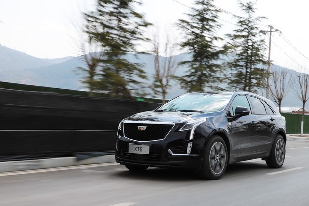 试驾凯迪拉克新款XT5/XT6！48V轻混系统加持/驾乘更平顺优雅_腾讯新闻