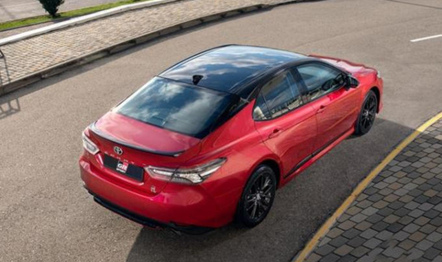 丰田推出全新车型，3.5L＋8AT，全新凯美瑞GR正式发布！_腾讯新闻