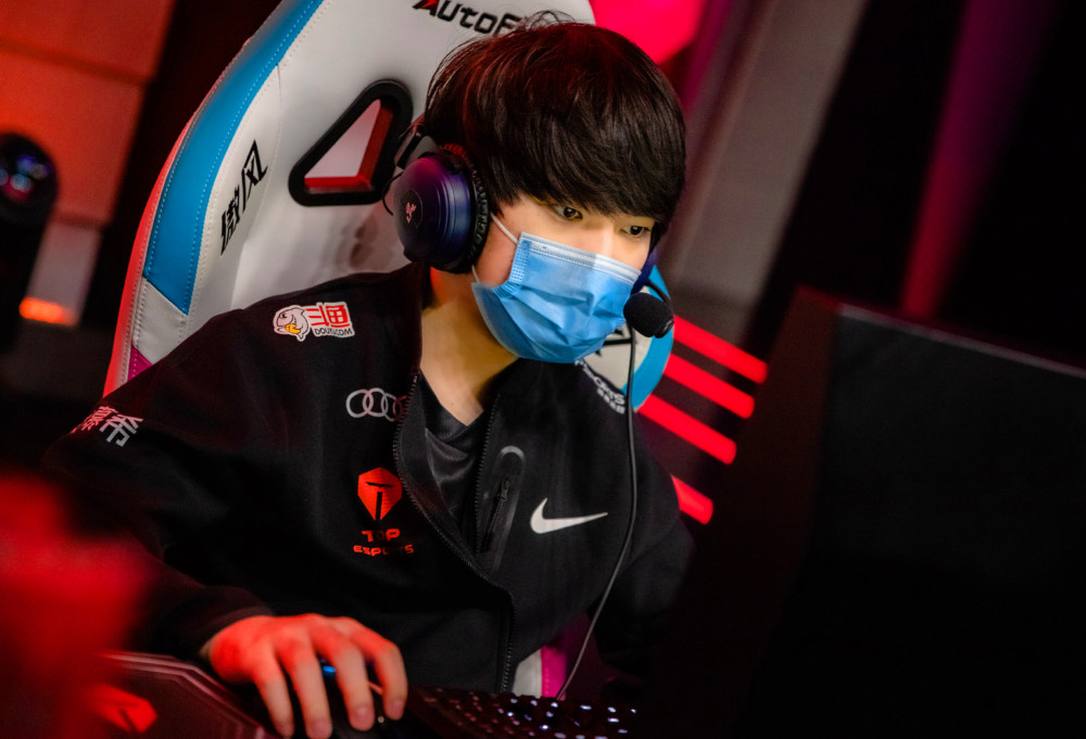 LOL：Baolan只是备胎，JKL御用辅助被IG抛弃，再相遇JKL沉默了_腾讯新闻