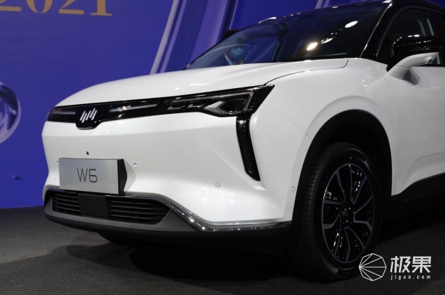 威马W6正式发布！标配L4级“无人自主泊车系统”，售价16.98万元起_腾讯新闻