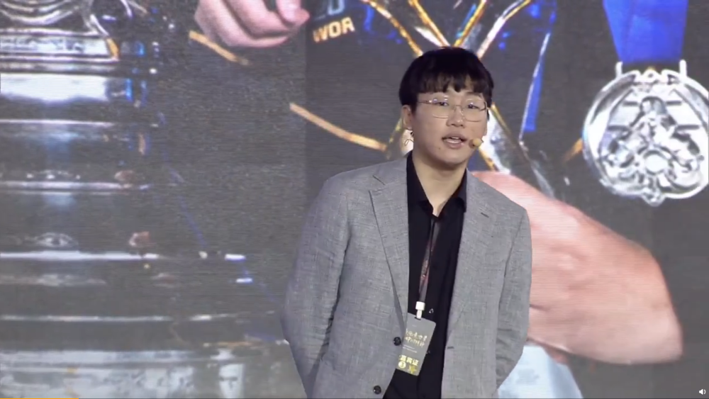 Ning王讲起S8FMVP故事！高情商大格局谈IG夺冠_腾讯新闻