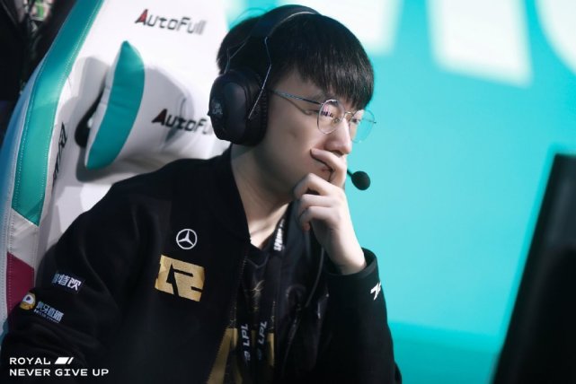 RNG发布MSI出战大名单，首发五虎位置不变，打野XLB无缘替补！_腾讯新闻