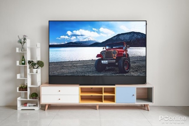 登峰造极，这就是地表最强8K OLED电视！创维W92开箱评测_腾讯新闻