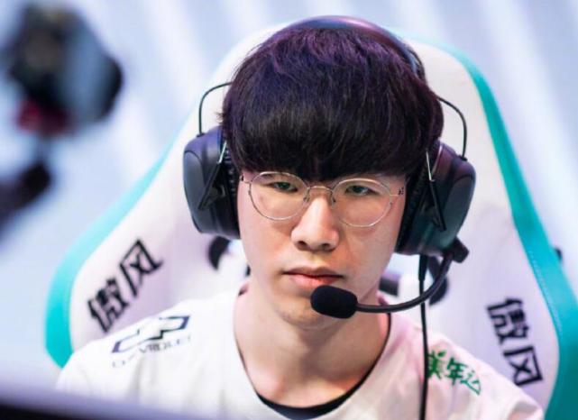 Theshy采访公开表示，不可能回LCK，已经把自己当成LPL的人_腾讯新闻