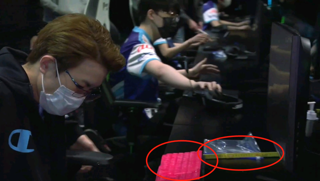 MSI比赛出现“量天尺”！DFM上单赛前掏出尺子，却依旧被INF爆锤_腾讯新闻