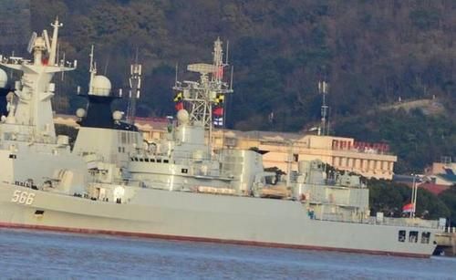 从053H3型用630近防炮取代双37高炮，看近防炮对舰艇末端防御作用_腾讯新闻