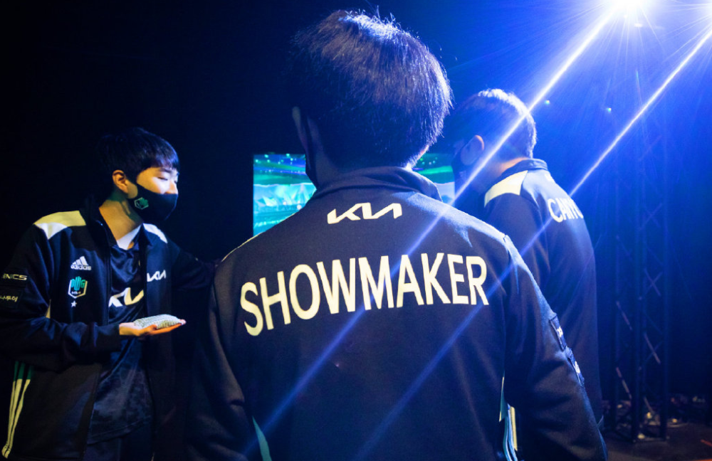 DK再战RNG！许秀赛前放狠话 Cryin或成突破口_腾讯新闻