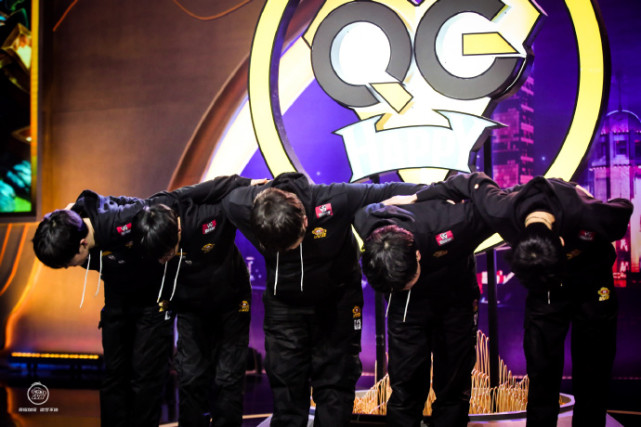 kpl：教练比选手更重要，WB与hero久竞就是证明，AG也有先例！_腾讯新闻