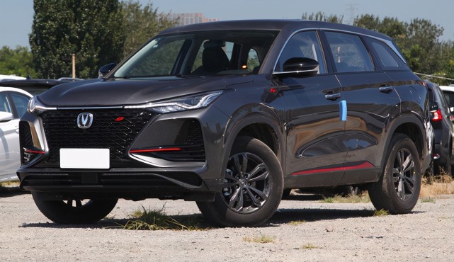 哈弗H6 VS 长安CS75 PLUS，中立角度不吹不黑，谁更值得买？_腾讯新闻