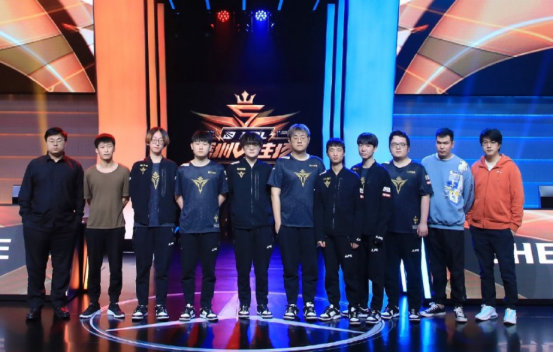 解体重组？V5官宣Weiwei及Ppgod转会至BLG_腾讯新闻