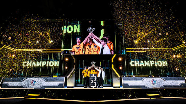 KPL、K甲参赛名额调整：KPL增设一个临时席位 K甲总席位增至12个_腾讯新闻