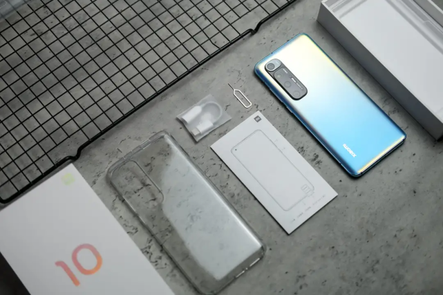 一加9R对比小米10S，同为3K档次旗舰，618这样选最合适_腾讯新闻