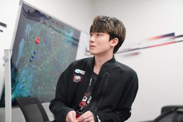 Mystic谈后悔回LCK，重回LPL原因真实！刚打职业曾想超越Uzi_腾讯新闻