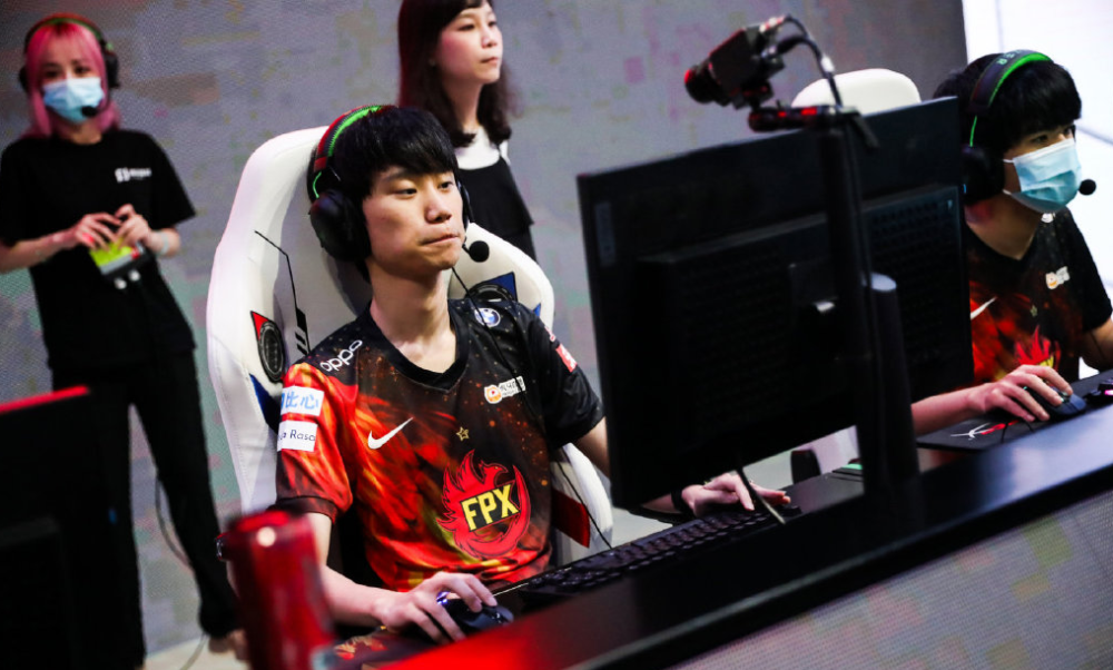 Rookie阿卡丽发威，IG爆冷战胜FPX，GimGoon揭晓败北原因_腾讯新闻