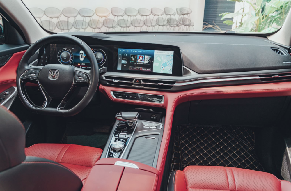 传祺GS4 PLUS对比长安CS75 PLUS，先来者胜还是后发制人_腾讯新闻