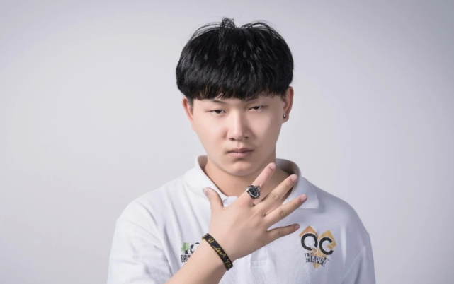 Fly口误说自己心之所向，QG待那么多年说自己是AG！这次节奏大了_腾讯新闻