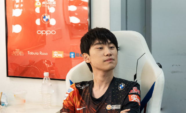 不会放弃中单莉莉娅！Doinb：输给EDG是Rank练得少，莉莉娅很克制战士_腾讯新闻