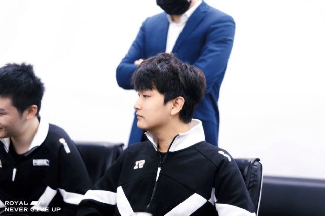 kpl格局大改，Gemini透露cat试训增多，秋季赛或成老将的主场！_腾讯新闻