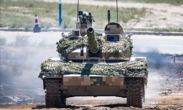 外贸坦克迎来春天：VT4和VT5坦克成功出口，中国坦克摆脱廉价影子_腾讯新闻