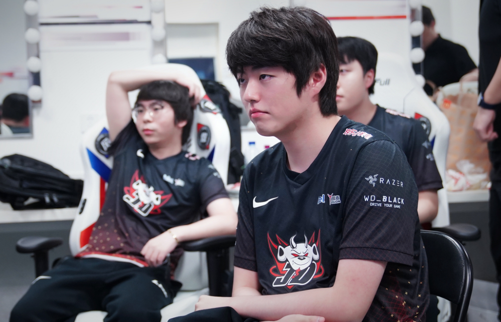 提前备战S12，JDG官宣队员转会，IG管理层遇难题_腾讯新闻