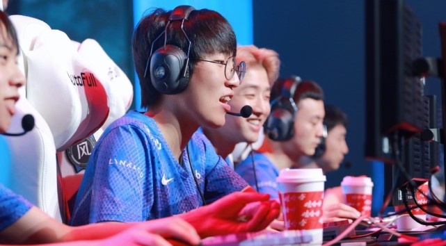 S11“训练赛情报”大公开！LNG表现不如HLE，日本战队实力很强_腾讯新闻