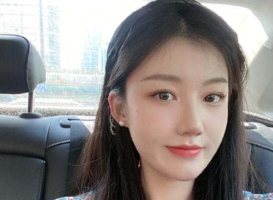 电子竞技没有爱情？RNG鏖战S11，教练却和2347天的女友分手_腾讯新闻