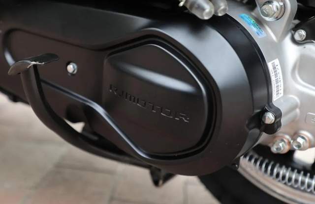 售价7980元，试驾钱江踏板TAN125：以实用为主，油耗低至2.7升！_腾讯新闻