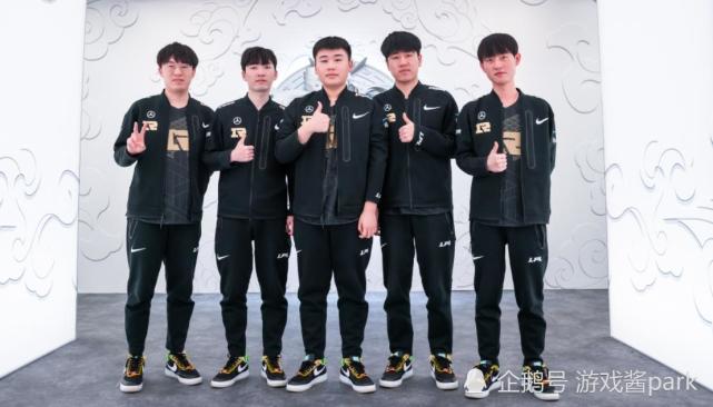 RNG在S11世界赛止步8强，B＋战队2021年足够惊艳！_腾讯新闻