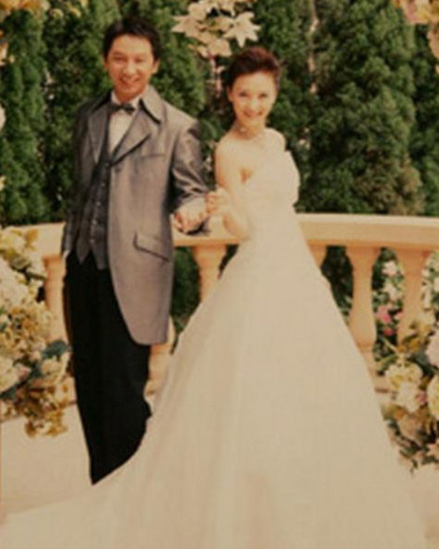 消失的夫妻结婚照消失的夫妻房子图片5 伤感说说吧 3269