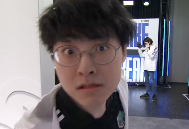 DK 3：2 战胜 T1：晋级《英雄联盟》 S11 决赛，冲击第二冠_腾讯新闻