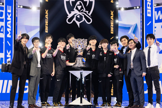 EDG创造LPL抗韩里程碑：首次在S赛决赛BO5击败LCK_腾讯新闻