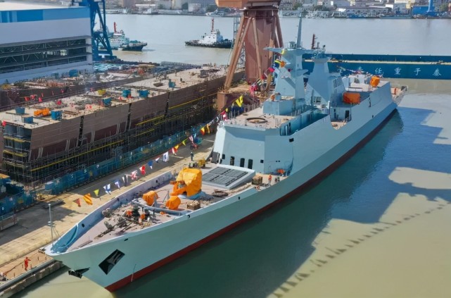 054AP型护卫舰：首舰图赫里勒号交付，成巴铁海军最强水面舰艇_腾讯新闻