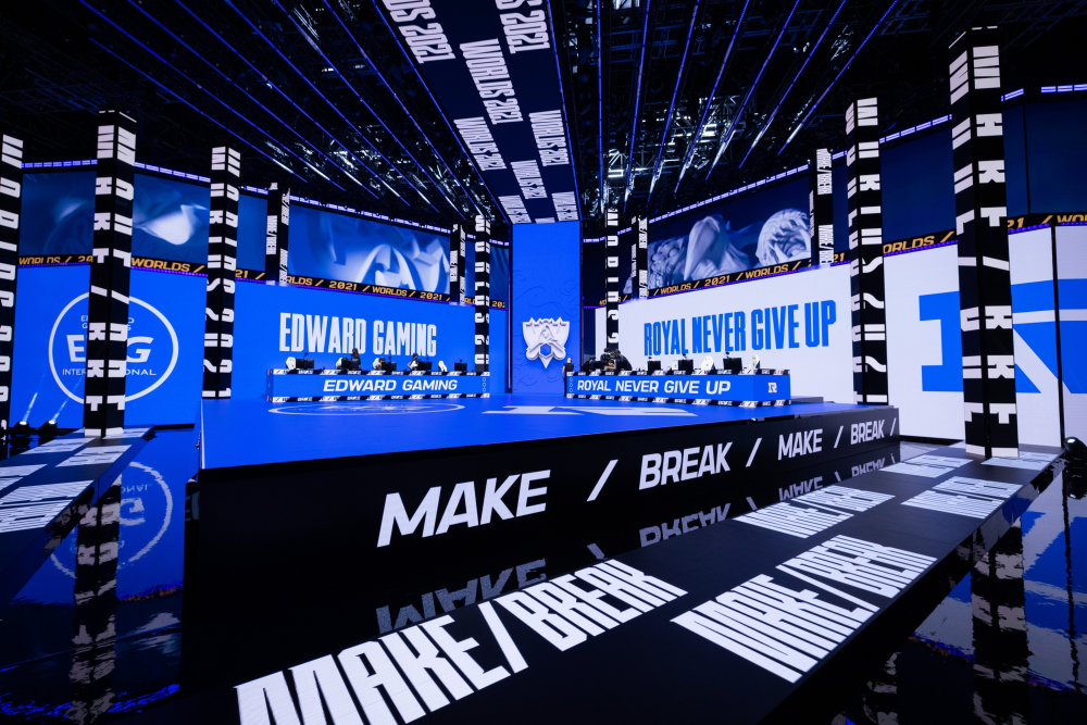 EDG教练茂凯分享S11夺冠心路：showmaker说3-0，不知道他哪来的自信_腾讯新闻