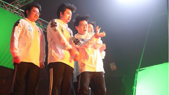 EDG教练茂凯：与DK打了34场训练赛，胜率都比对手更高_腾讯新闻